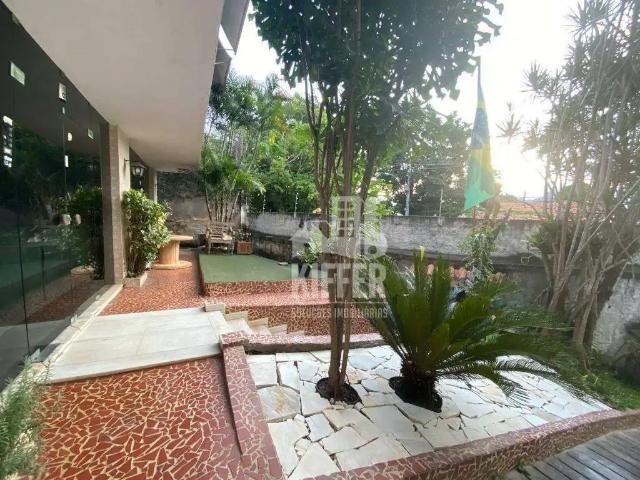 Casa / Sobrado para Venda em Niterói/RJ Charitas 4 Quartos