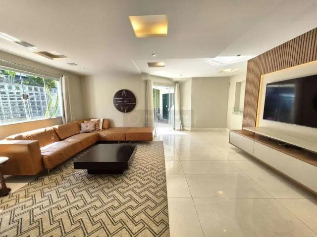Casa / Sobrado para Venda em Niterói/RJ Badu 4 Quartos