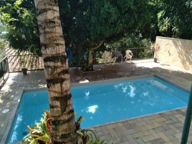 Casa / Sobrado para Venda em Niterói/RJ Badu 4 Quartos