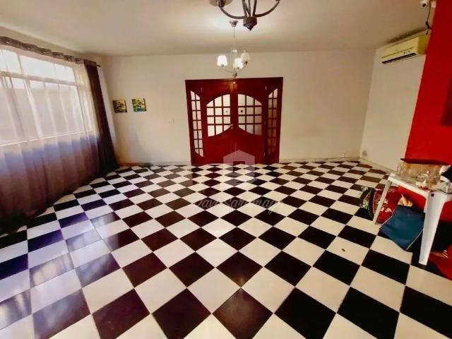 Casa / Sobrado para Venda em Niterói/RJ Badu 4 Quartos