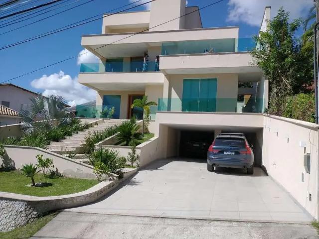 Casa / Sobrado para Venda em Niterói/RJ Badu 6 Quartos