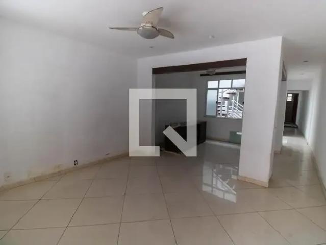 Casa / Sobrado para Venda em Niterói/RJ Barreto 4 Quartos