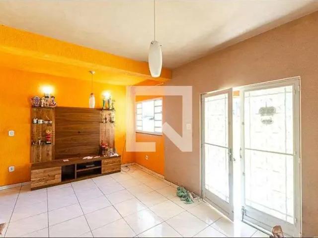 Casa / Sobrado para Venda em Niterói/RJ Barreto 2 Quartos