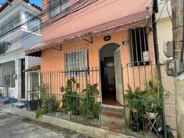 Casa / Sobrado para Venda em Niterói/RJ Barreto 2 Quartos