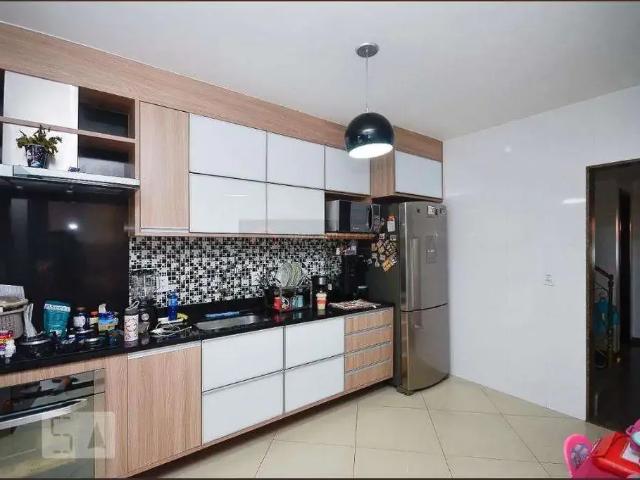 Casa / Sobrado para Venda em Niterói/RJ Barreto 2 Quartos