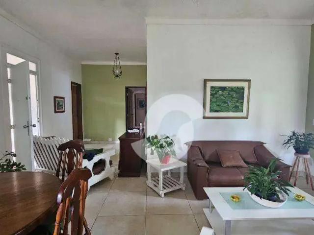 Casa / Sobrado para Venda em Niterói/RJ Engenho do Mato 2 Quartos
