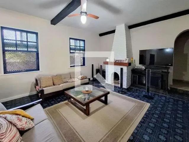 Casa / Sobrado para Venda em Niterói/RJ Engenho do Mato 3 Quartos