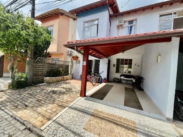 Casa / Sobrado para Venda em Niterói/RJ Engenho do Mato 3 Quartos