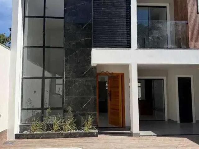 Casa / Sobrado para Venda em Niterói/RJ Engenho do Mato 4 Quartos