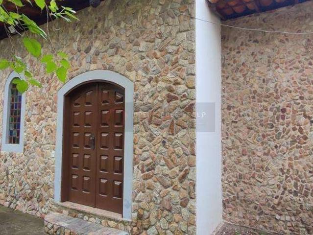 Casa / Sobrado para Venda em Niterói/RJ Engenho do Mato 4 Quartos