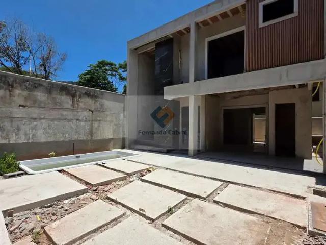 Casa / Sobrado para Venda em Niterói/RJ Engenho do Mato 4 Quartos