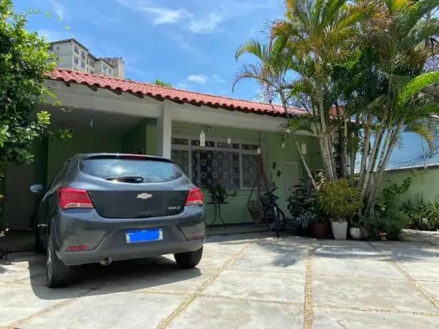 Casa / Sobrado para Venda em Niterói/RJ Fonseca 5 Quartos