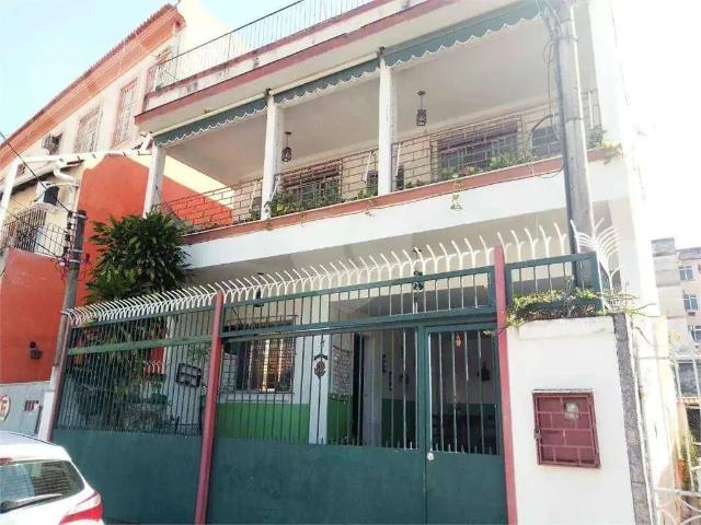 Casa / Sobrado para Venda em Niterói/RJ Fonseca 6 Quartos
