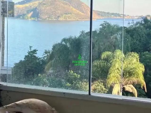 Casa / Sobrado para Venda em Niterói/RJ Ingá 4 Quartos