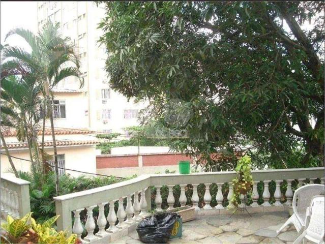Casa / Sobrado para Venda em Niterói/RJ Ingá 4 Quartos