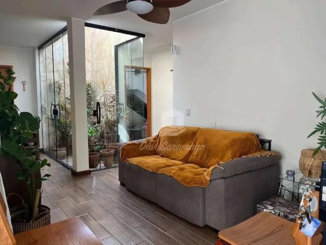 Casa / Sobrado para Venda em Niterói/RJ Ingá 2 Quartos