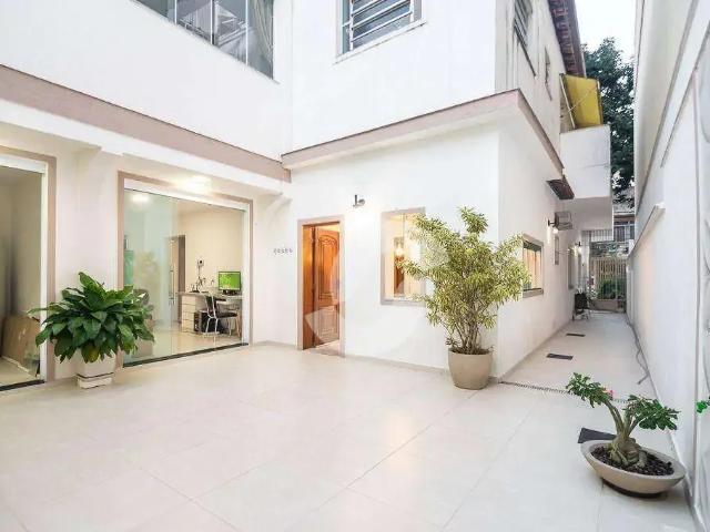 Casa / Sobrado para Venda em Niterói/RJ Ingá 3 Quartos
