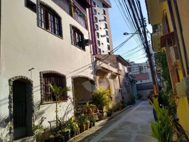 Casa / Sobrado para Venda em Niterói/RJ Icaraí 4 Quartos
