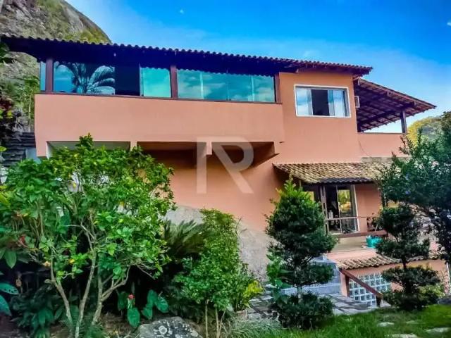 Casa / Sobrado para Venda em Niterói/RJ Itacoatiara 4 Quartos