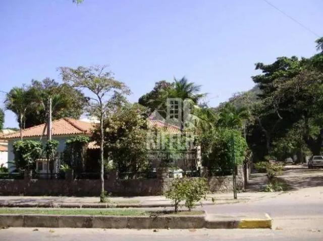 Casa / Sobrado para Venda em Niterói/RJ Itacoatiara 5 Quartos