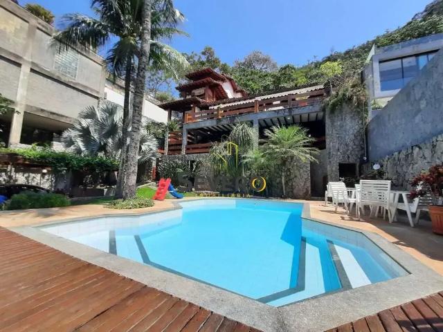 Casa / Sobrado para Venda em Niterói/RJ Itacoatiara 6 Quartos