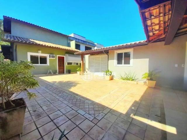 Casa / Sobrado para Venda em Niterói/RJ Itaipu 3 Quartos