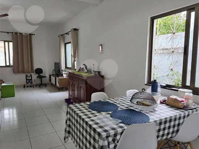 Casa / Sobrado para Venda em Niterói/RJ Itaipu 4 Quartos