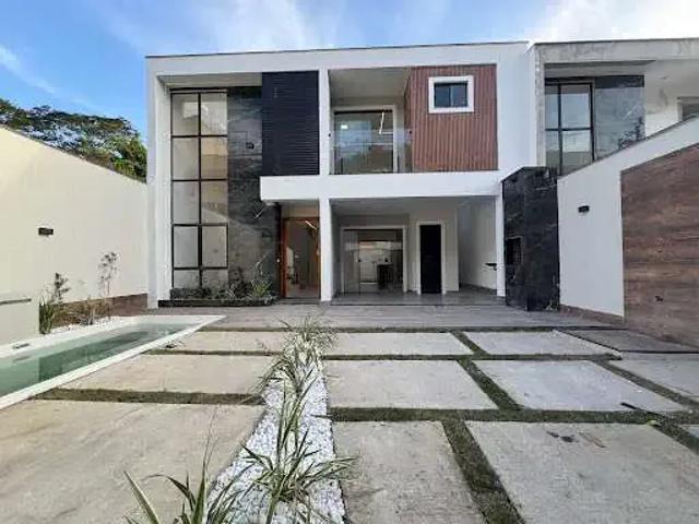 Casa / Sobrado para Venda em Niterói/RJ Itaipu 4 Quartos