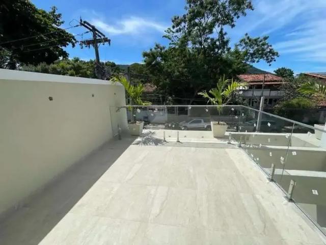 Casa / Sobrado para Venda em Niterói/RJ Itaipu 4 Quartos