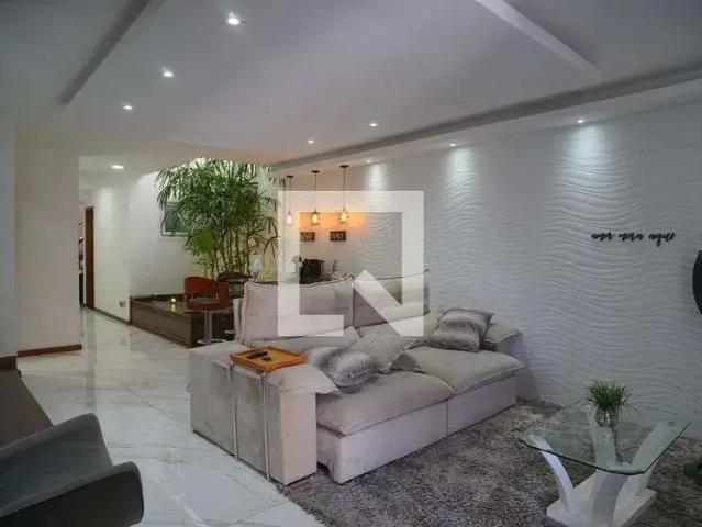 Casa / Sobrado para Venda em Niterói/RJ Itaipu 4 Quartos