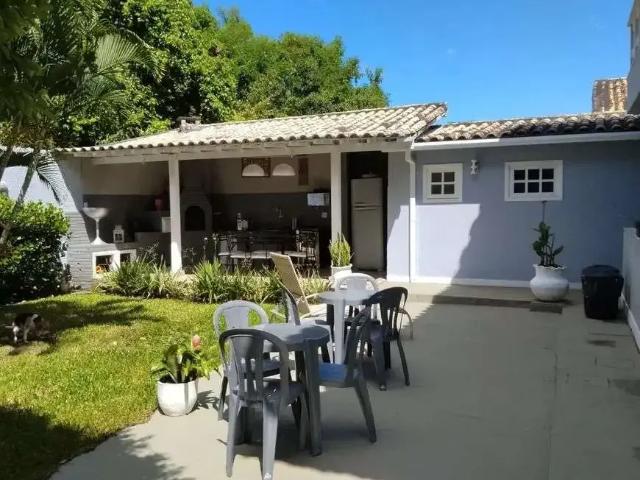 Casa / Sobrado para Venda em Niterói/RJ Itaipu 4 Quartos