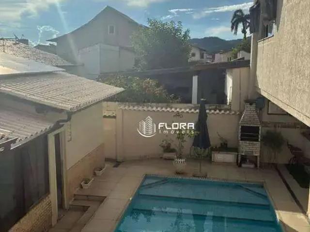 Casa / Sobrado para Venda em Niterói/RJ Itaipu 4 Quartos