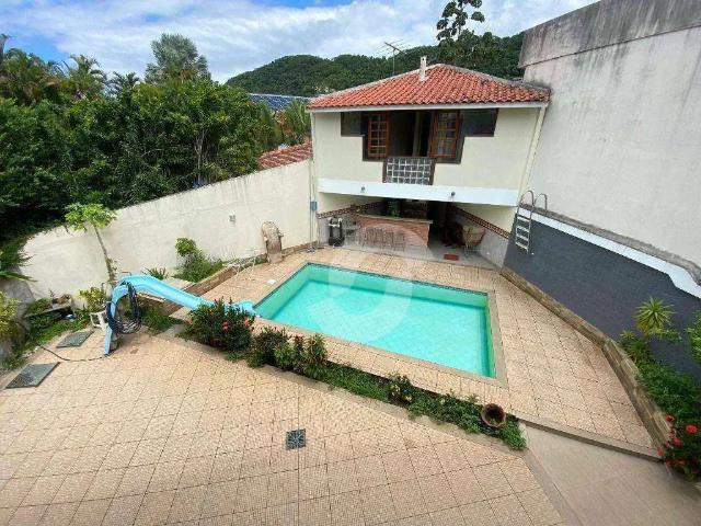 Casa / Sobrado para Venda em Niterói/RJ Itaipu 4 Quartos