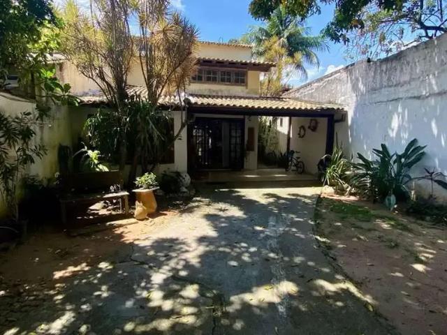 Casa / Sobrado para Venda em Niterói/RJ Itaipu 5 Quartos
