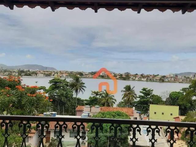 Casa / Sobrado para Venda em Niterói/RJ Jardim Imbuí 6 Quartos