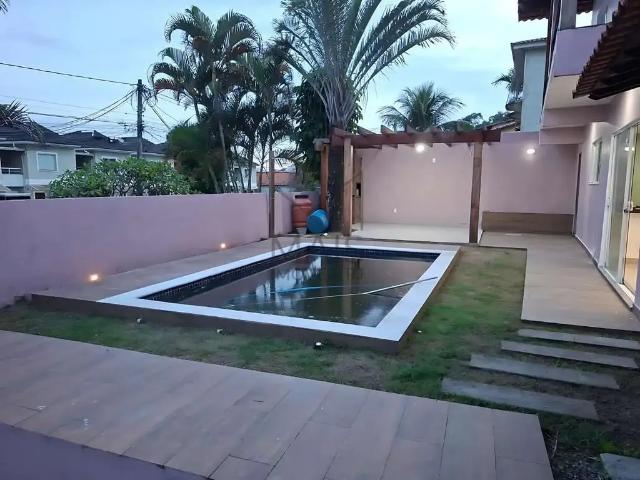 Casa / Sobrado para Venda em Niterói/RJ Maravista 4 Quartos