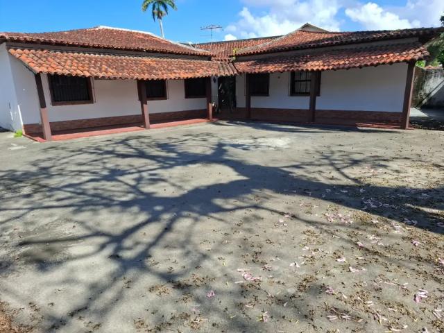 Casa / Sobrado para Venda em Niterói/RJ Maravista 4 Quartos