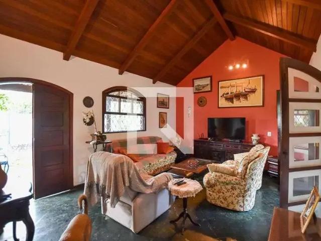 Casa / Sobrado para Venda em Niterói/RJ Maria Paula 3 Quartos