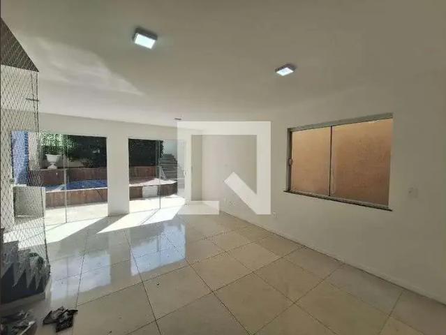 Casa / Sobrado para Venda em Niterói/RJ Maria Paula 3 Quartos