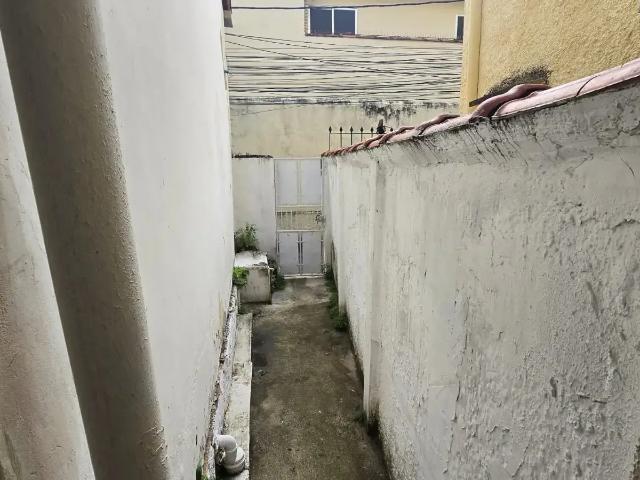 Casa / Sobrado para Venda em Niterói/RJ São Domingos 2 Quartos