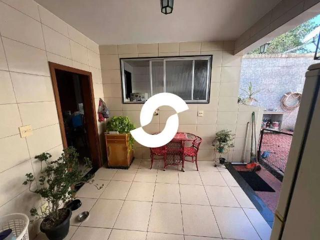 Casa / Sobrado para Venda em Niterói/RJ São Domingos 4 Quartos