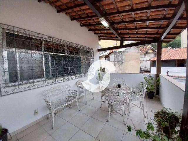 Casa / Sobrado para Venda em Niterói/RJ São Domingos 4 Quartos