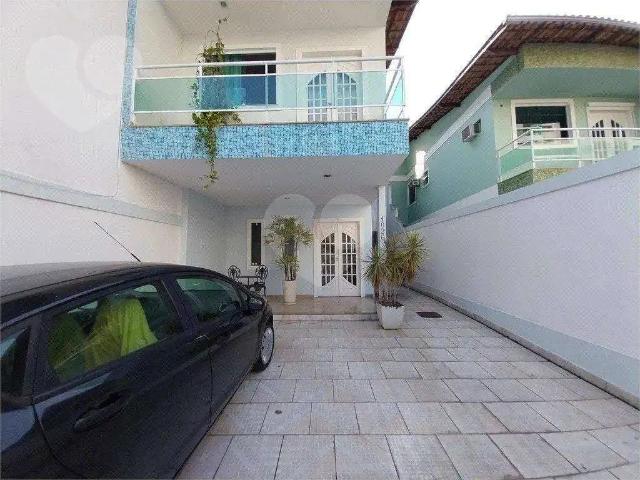 Casa / Sobrado para Venda em Niterói/RJ São Francisco 4 Quartos