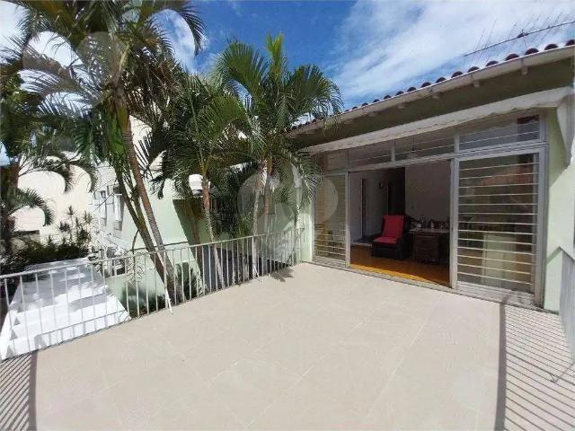 Casa / Sobrado para Venda em Niterói/RJ São Francisco 4 Quartos