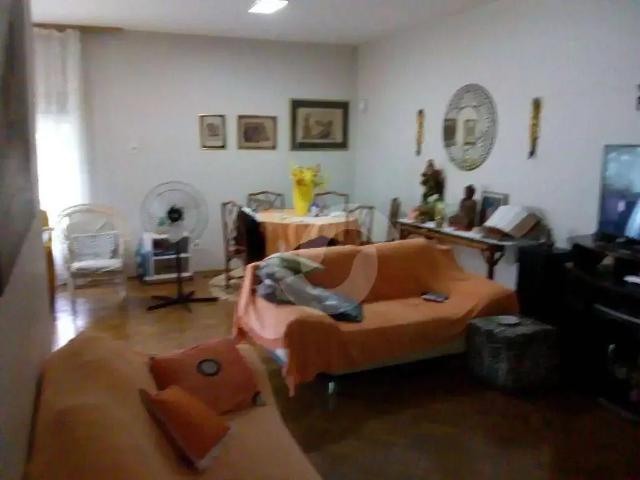 Casa / Sobrado para Venda em Niterói/RJ São Francisco 4 Quartos