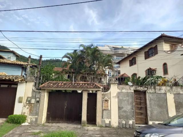 Casa / Sobrado para Venda em Niterói/RJ São Francisco 4 Quartos