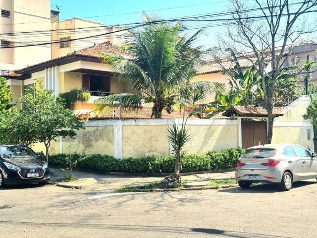 Casa / Sobrado para Venda em Niterói/RJ São Francisco 4 Quartos