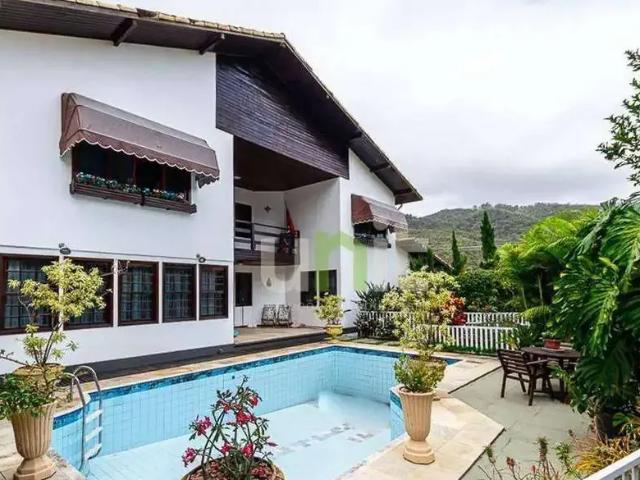 Casa / Sobrado para Venda em Niterói/RJ São Francisco 4 Quartos