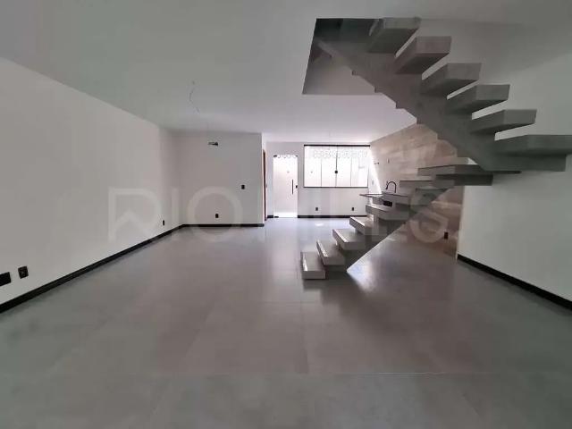 Casa / Sobrado para Venda em Niterói/RJ São Francisco 4 Quartos