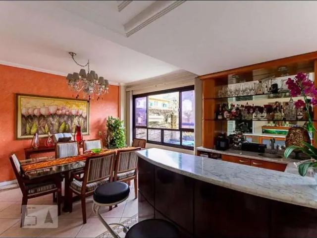 Casa / Sobrado para Venda em Niterói/RJ São Francisco 4 Quartos